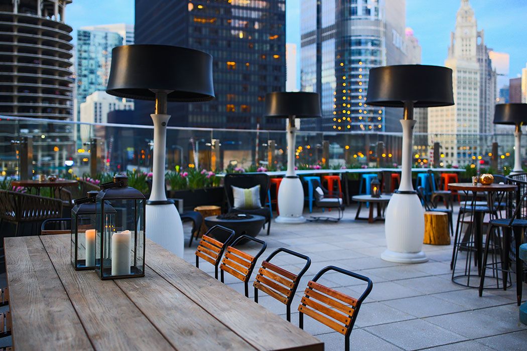 Chicago Rooftop Cocktail Bar | Raised An Urban Rooftop Bar