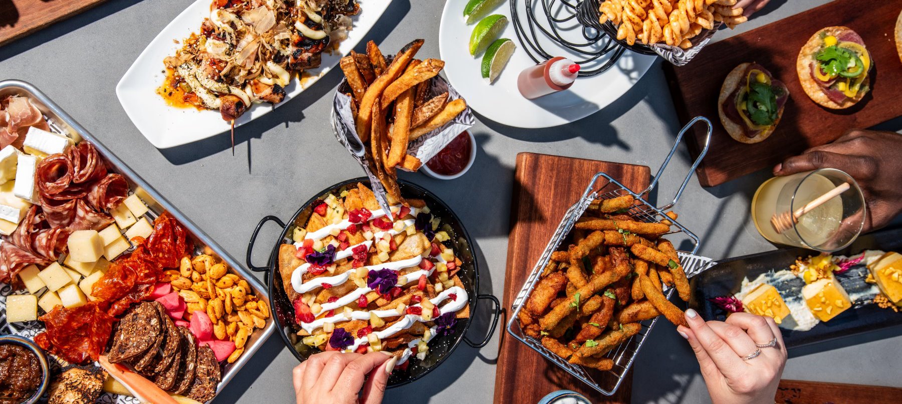 Chicago Rooftop Cocktail Bar | Raised An Urban Rooftop Bar